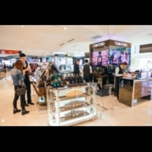 蘭芝、雪花秀、TOM FORD台灣首櫃都開在SOGO！他如何讓搶手的國際品牌都點頭進駐？ - ENews新聞網