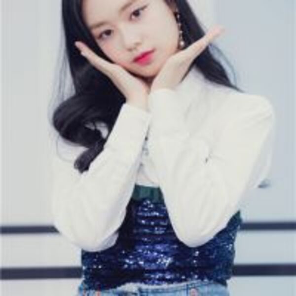 [bnt PHOTO]FANATICS「Fact in Star」錄製現場公開 展現清純少女形象 - ENews新聞網