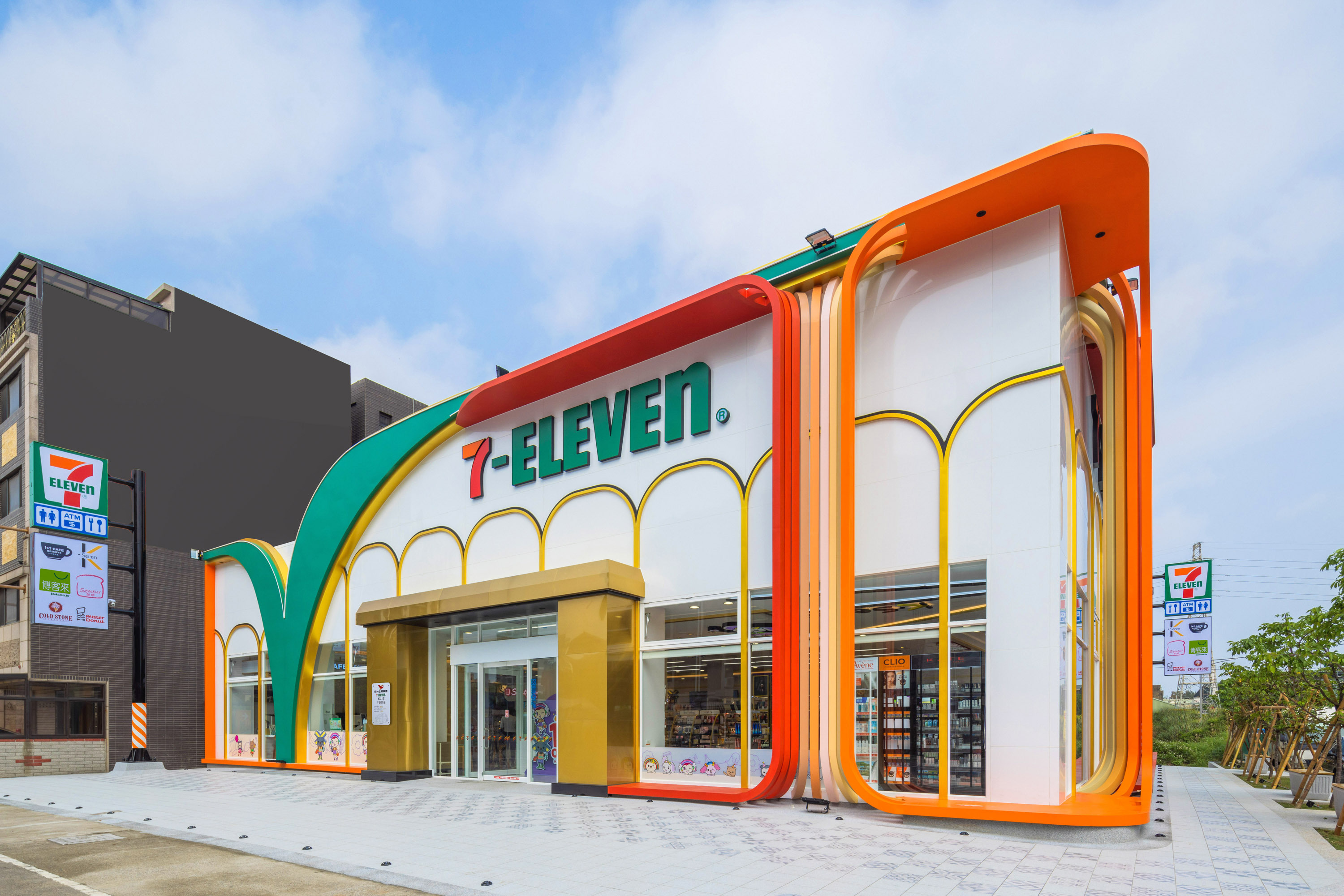 第6711店就在桃園！7-ELEVEN「千塘門市」開幕滿額折 快來抽精品包、機車 - ENews新聞網